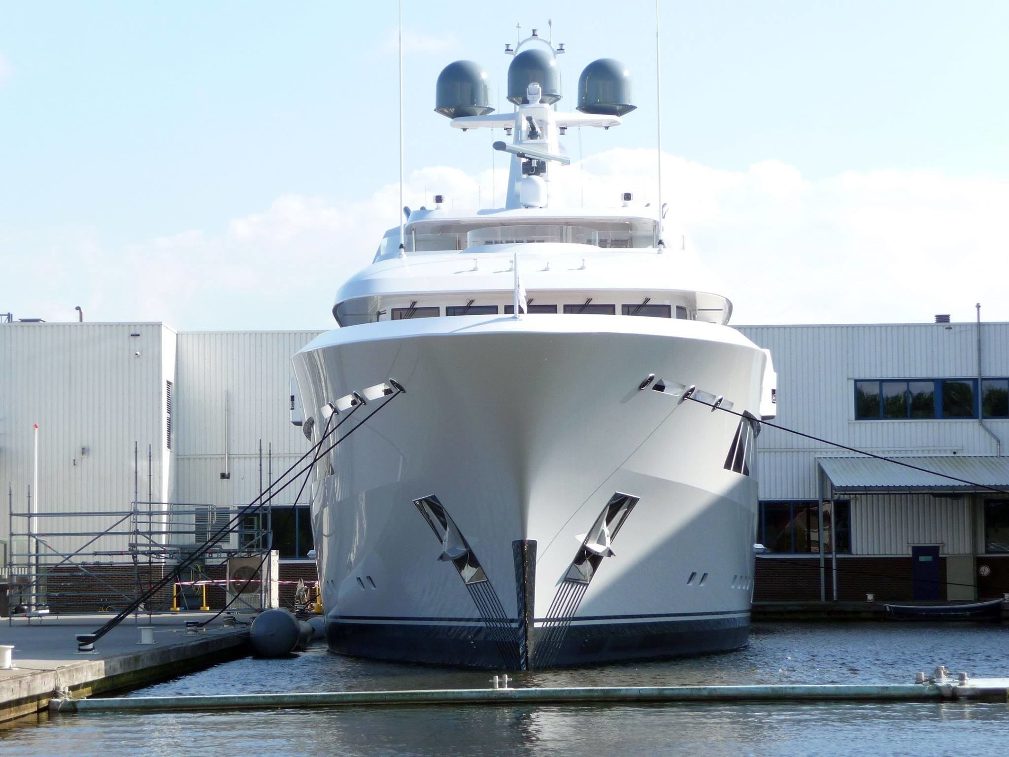 ROCK.IT Yacht Charter Details, Feadship Superyacht | CHARTERWORLD ...